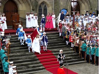 Peebles Beltane VideoPeebles - The Royal Burgh : Visit and discover the ...